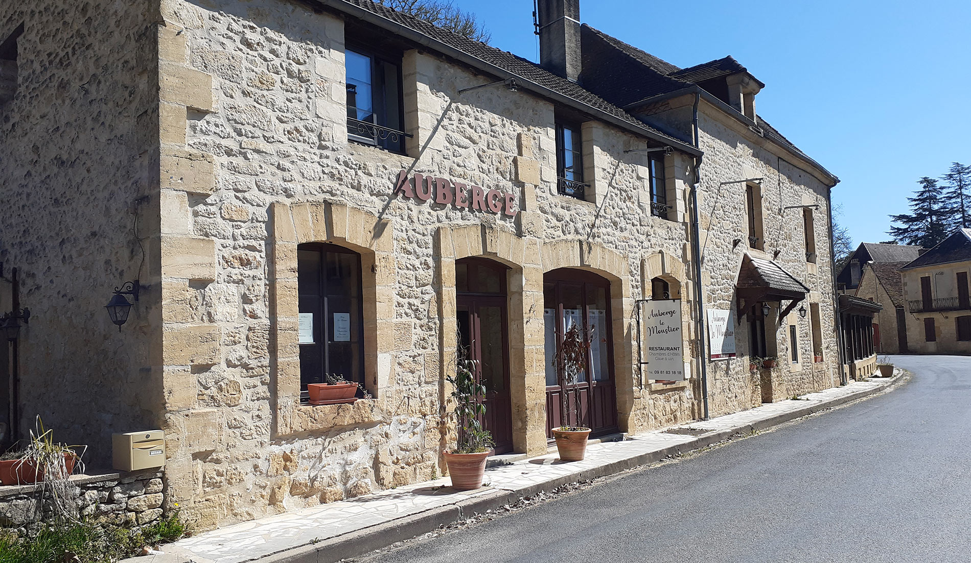 Auberge du Moustier Restaurant & chambres d'hôtes Peyzac le Moustier